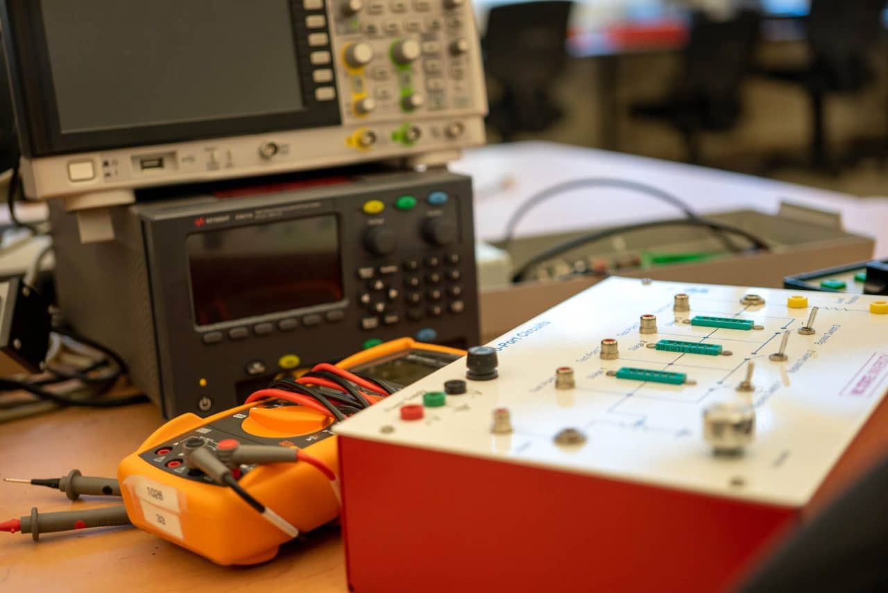 Facilities - Electrical and Computer Engineering